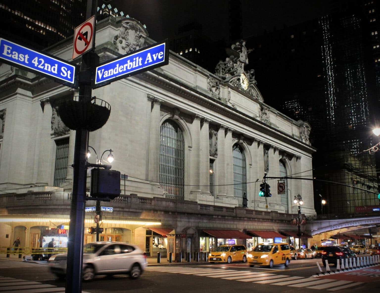 Paris vs New York: Which is the Greater Megacity?