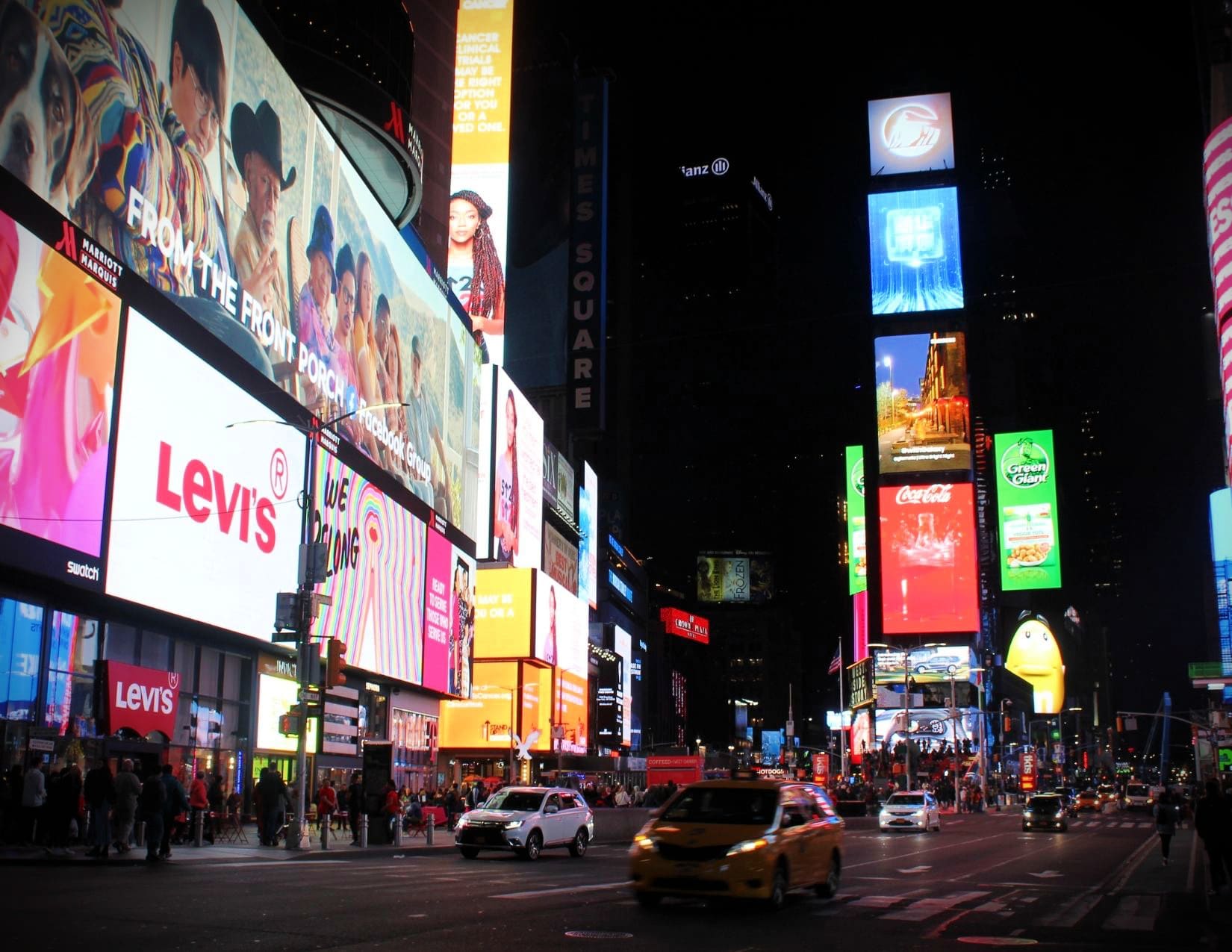 40 Best Things to Do in Times Square: According to a Local