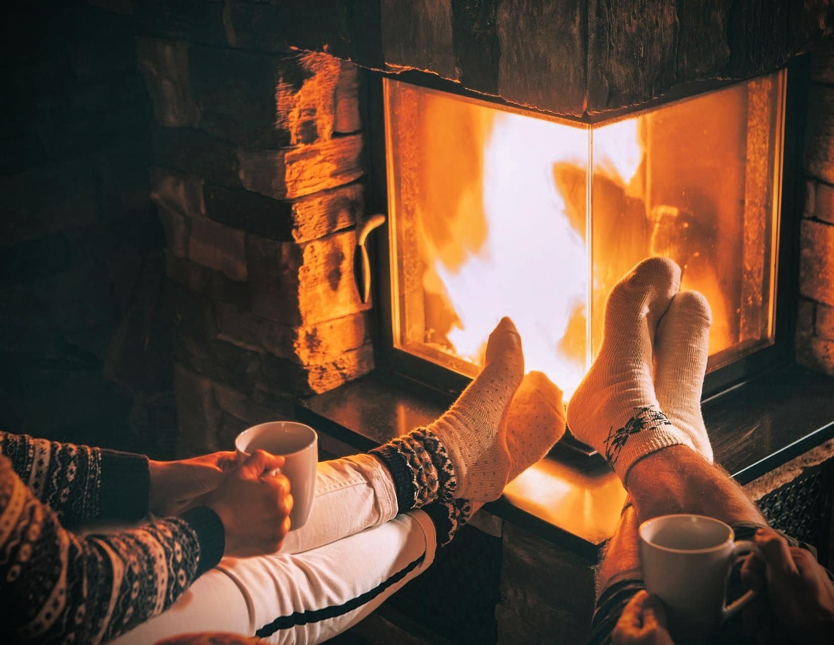 15 Romantic Staycation Ideas for Couples: Ideas for Everyone