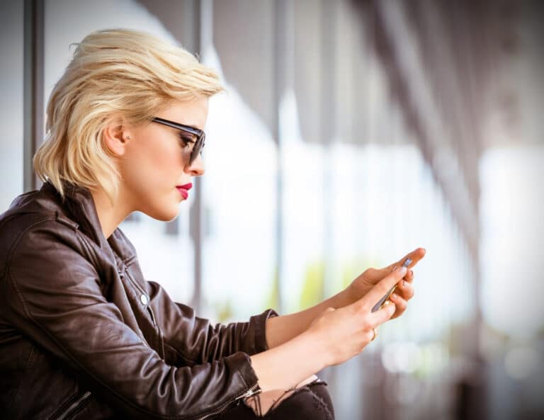 The Ultimate Long Layover Guide: 16 Essential Survival Tips