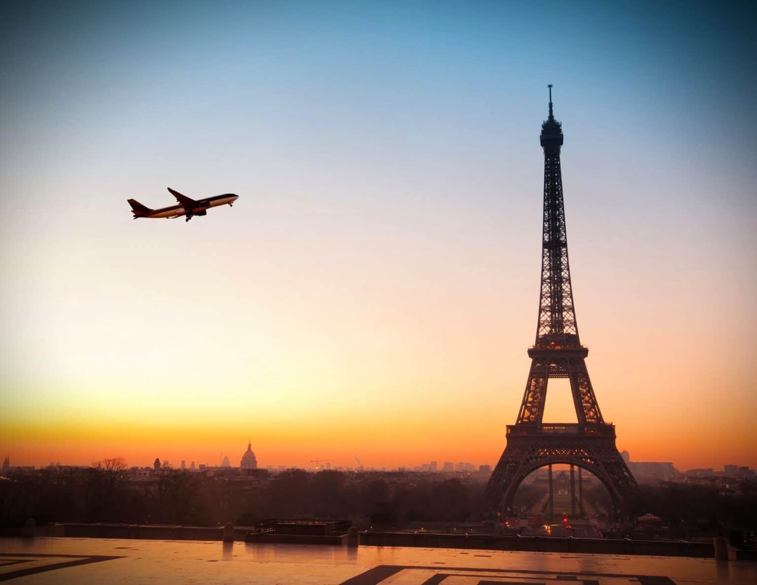 A Guide to Solo Travel in Paris: 39 Things to Do by Yourself
