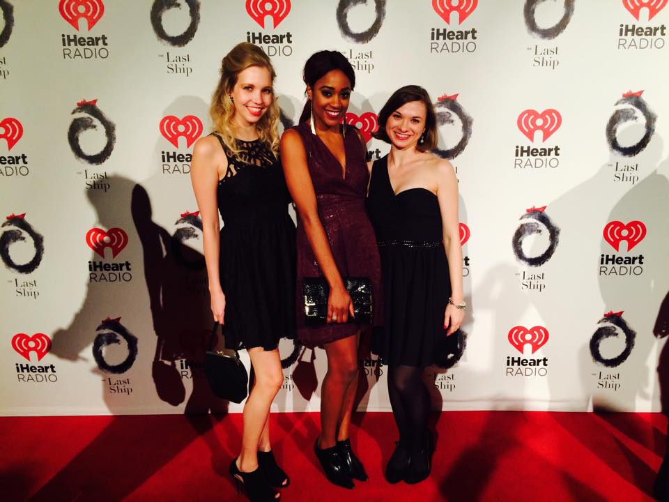 Broadway Dress Code: What to Wear to a Broadway Show (2025)