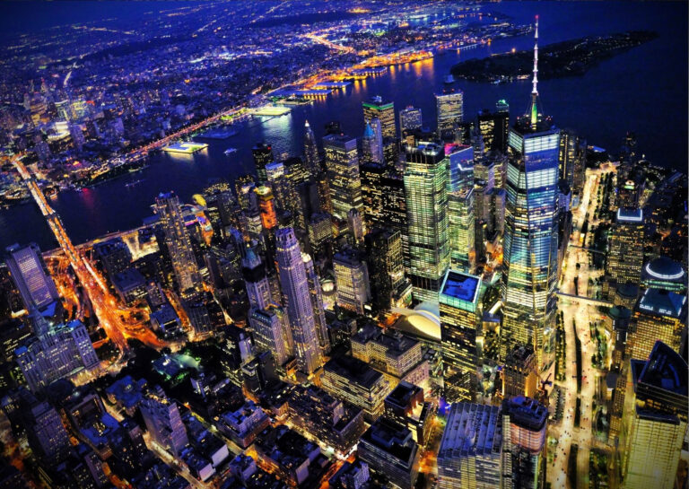 15 Best Restaurants With a View in NYC: Top NY Viewpoints!