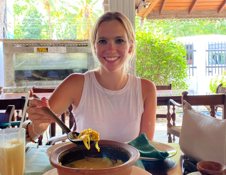 18 Tips for Eating at Restaurants Alone From a Solo Traveler