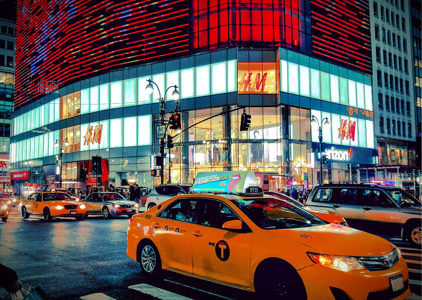 25 Exciting Things to Do in Times Square at Night (2025)