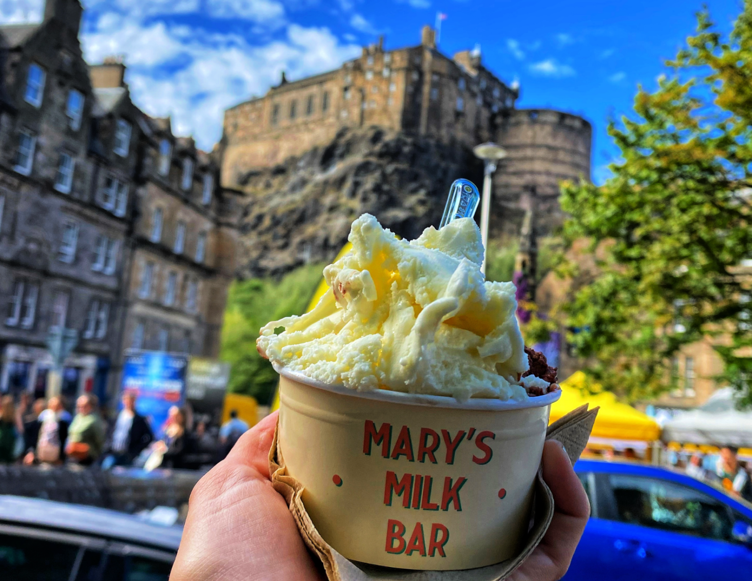 Edinburgh Solo Travel: Tips + 22 Exciting Things to Do Alone