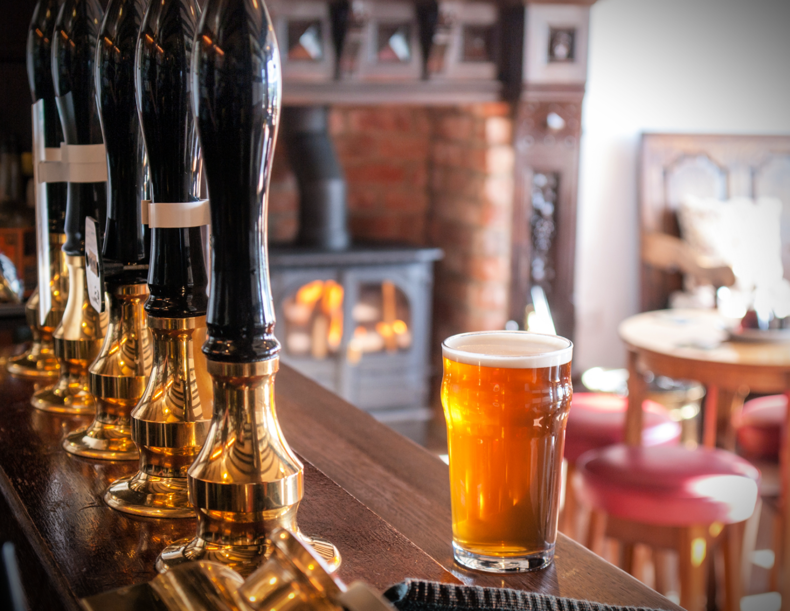 Edinburgh Solo Travel: Tips + 22 Exciting Things to Do Alone