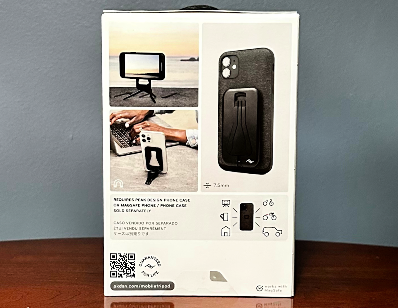 Peak Design Mobile Tripod Review: A Solo Traveler's Dream?