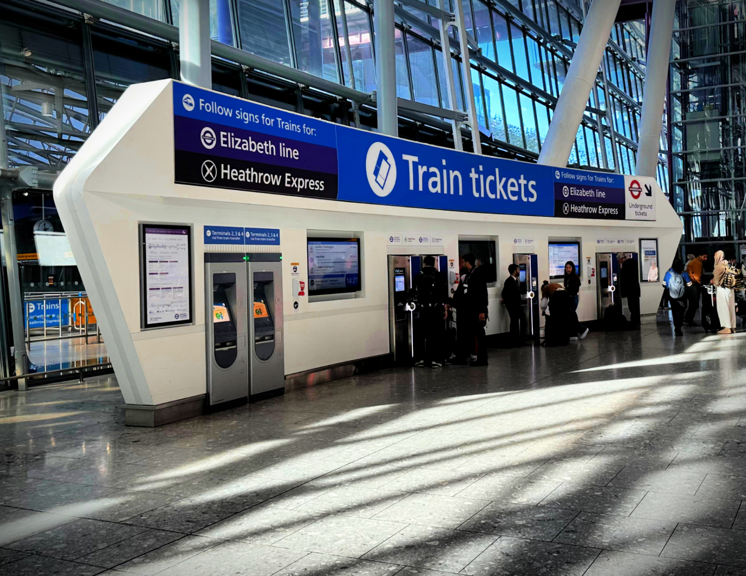 How to Get from Heathrow to London: 5 Travel Tips You Need!