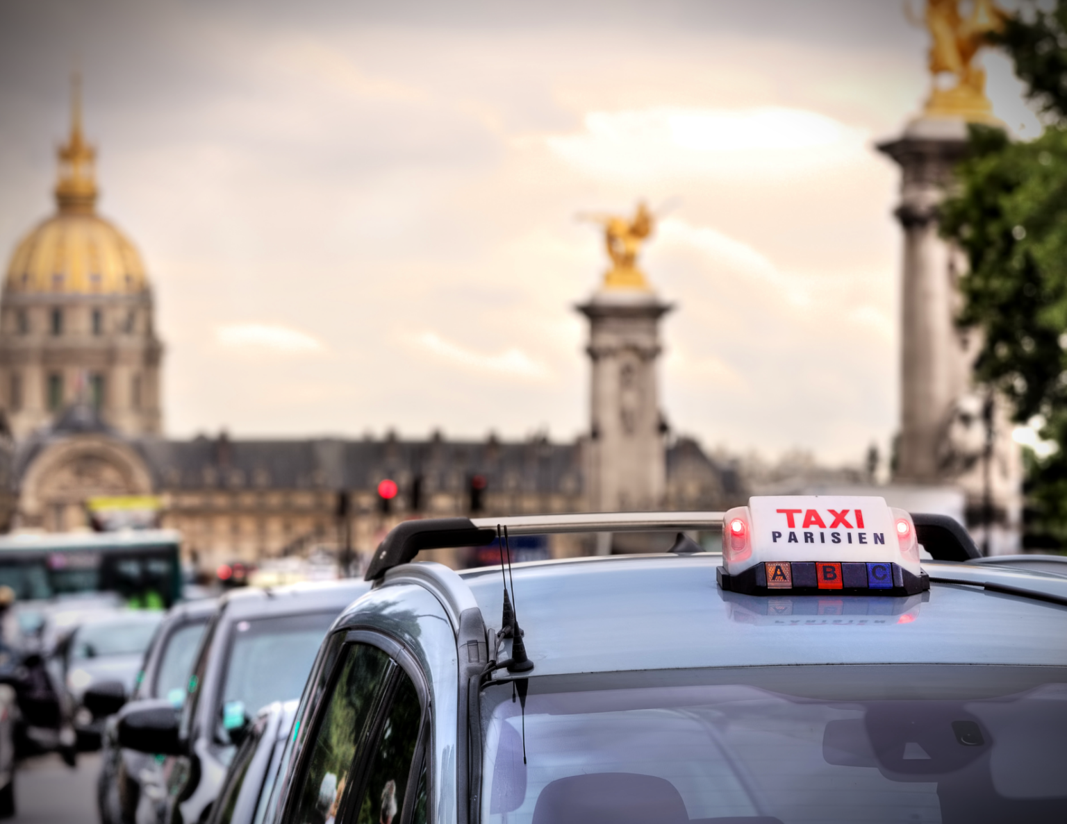 How to Get From Charles de Gaulle to Paris: A Speedy Guide!
