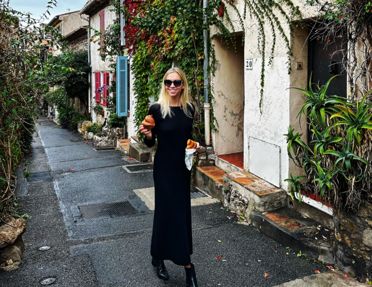What to Wear in the South of France: Plus a Packing List!