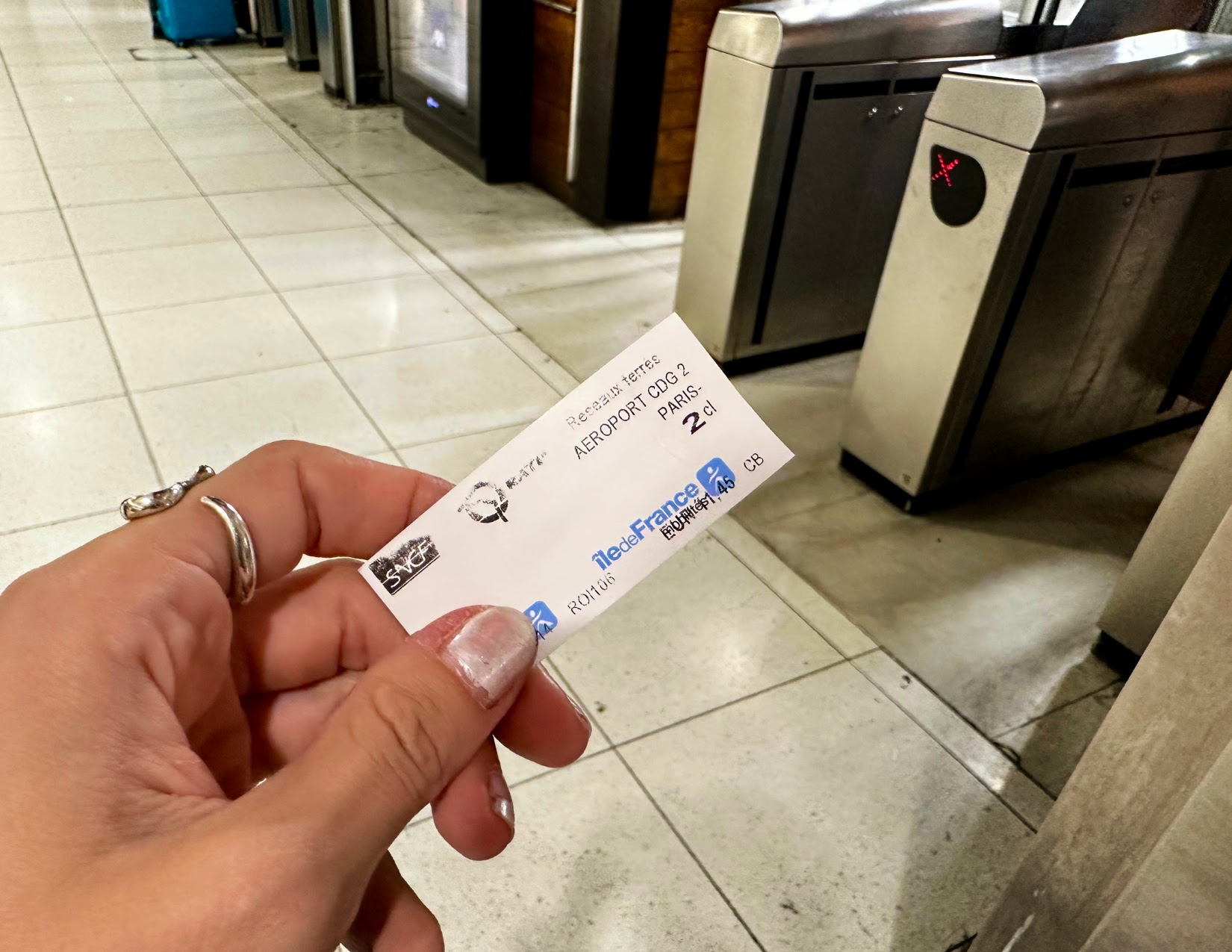 How to Get From Charles de Gaulle to Paris: A Speedy Guide!