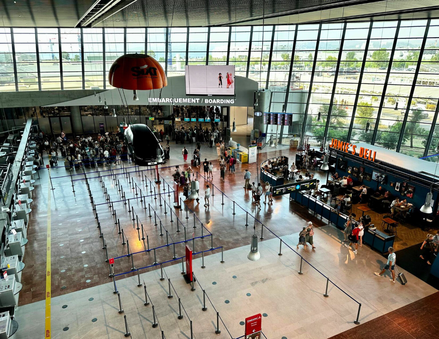 The Ultimate Long Layover Guide: 16 Essential Survival Tips