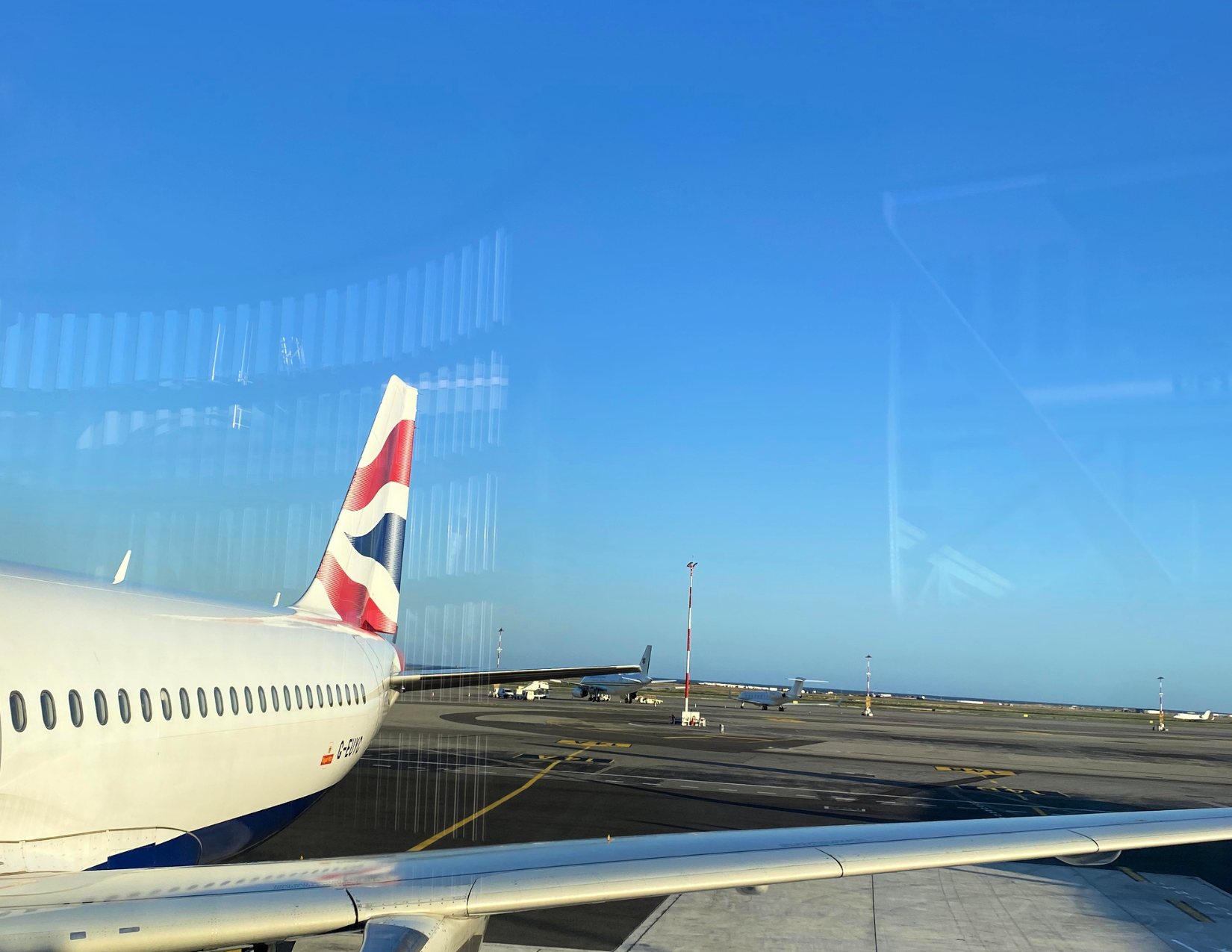 The Ultimate Long Layover Guide: 16 Essential Survival Tips