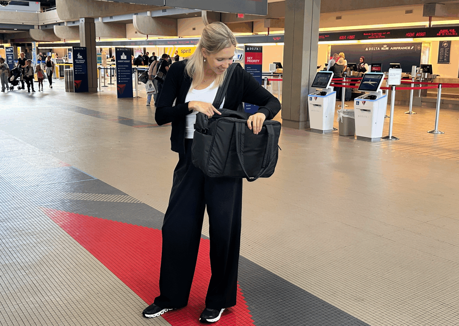 Calpak Luka Duffel Review: Stylish and Functional Travel Bag